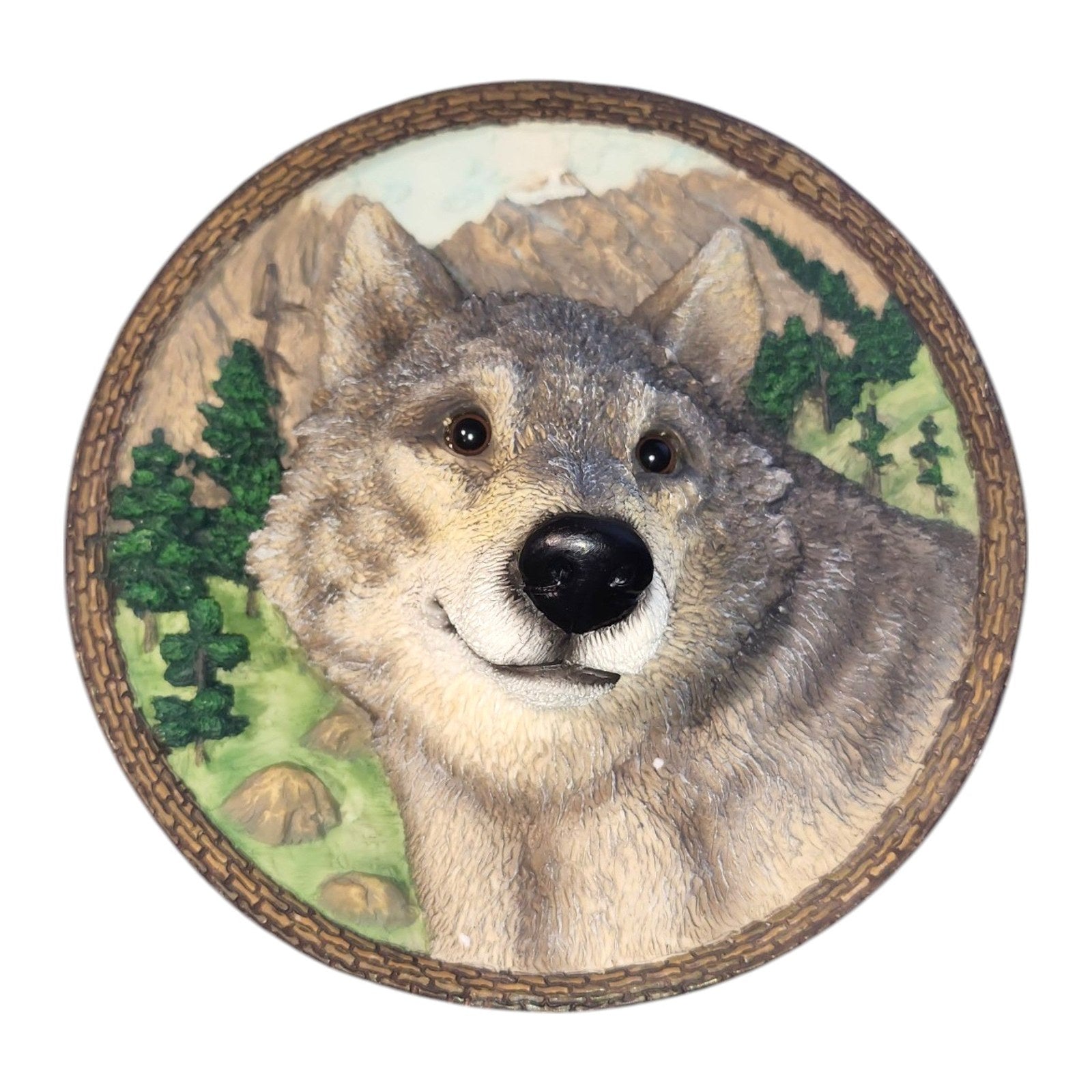 The Bradford Wolf plate Collection | Uniquely Thai Lao TV